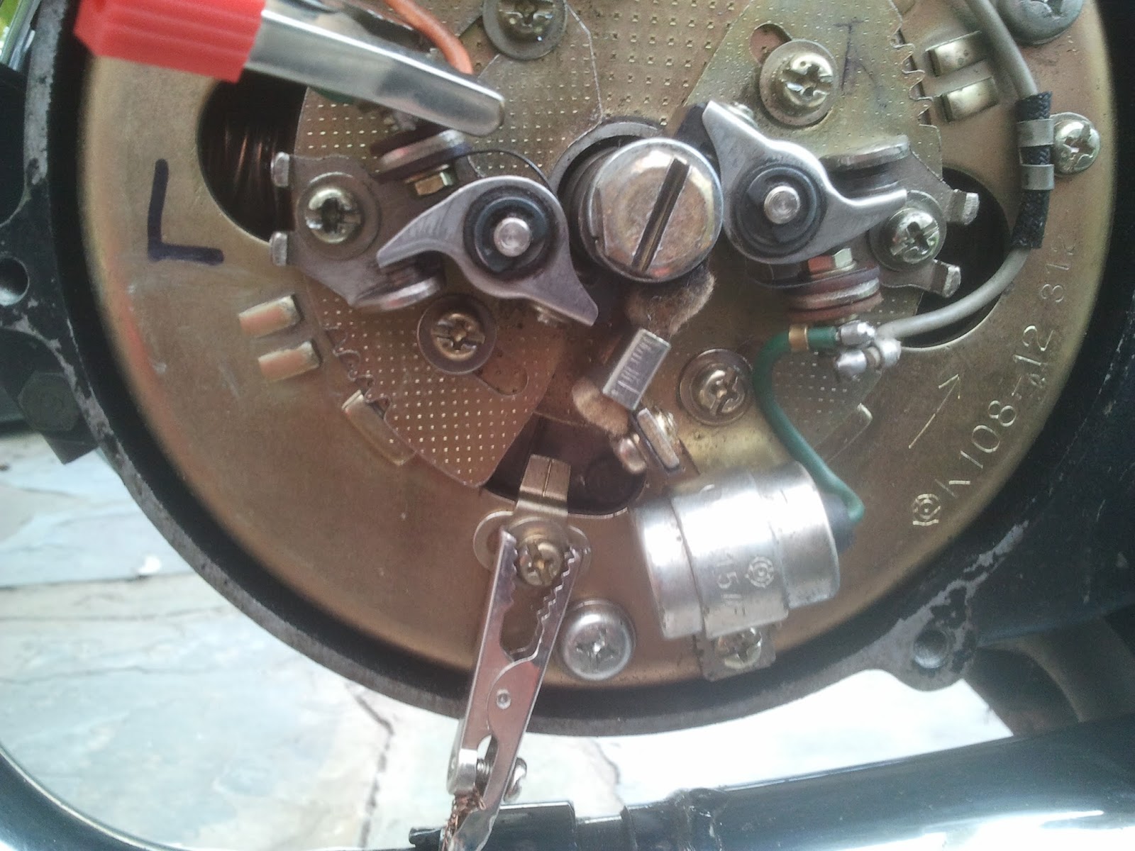 Restoration Yamaha RD125 A: Ignition point adjustment - Tuning Yamaha RD125