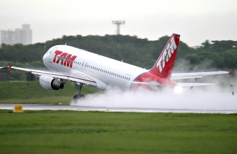 Aeroportos Brasil: Panico em voo da TAM oriundo de Brasília