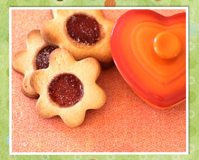 Tea, Cake & Create: Jammy Flower Biscuits