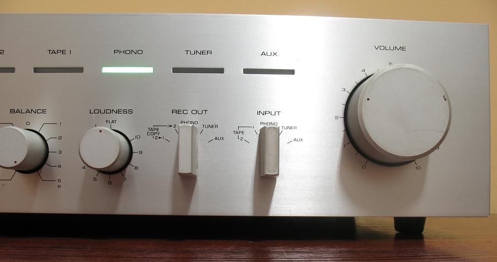 Yamaha A-560 - Integrated Amplifier | AudioBaza