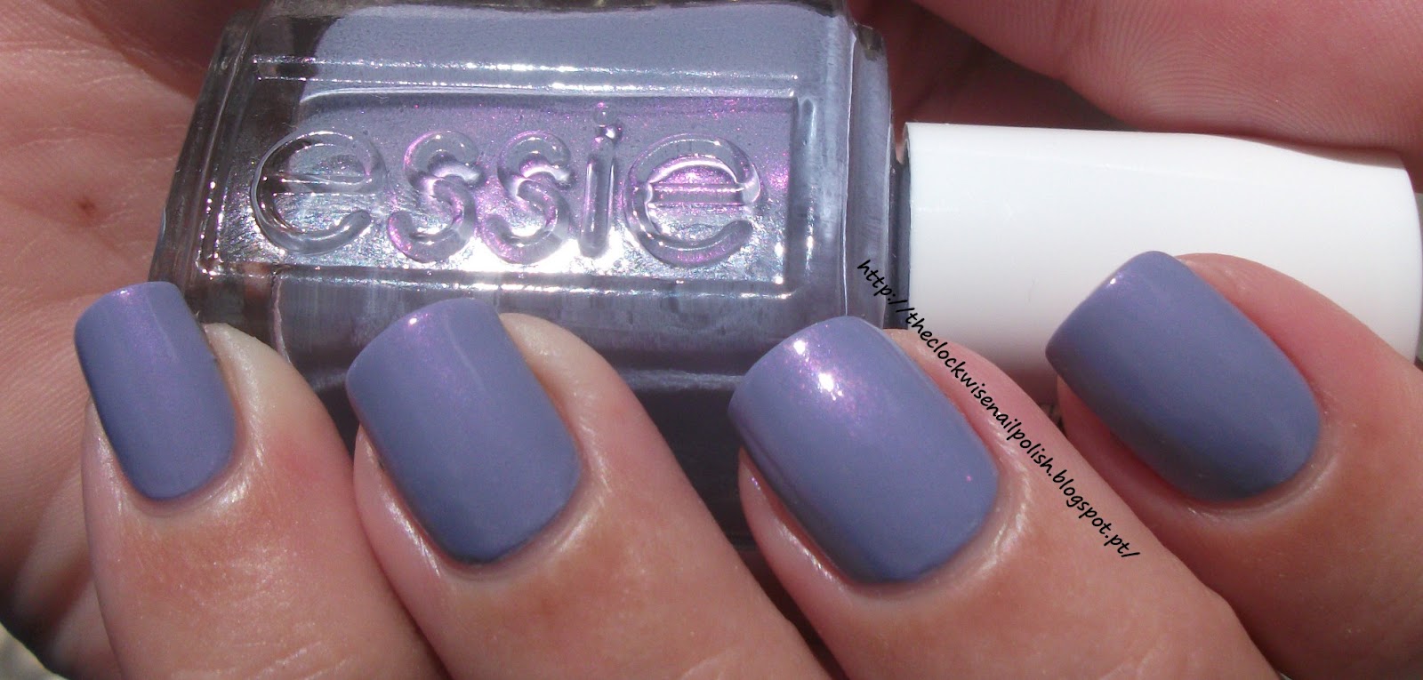 The Clockwise Nail Polish: Essie She's Picture Perfect