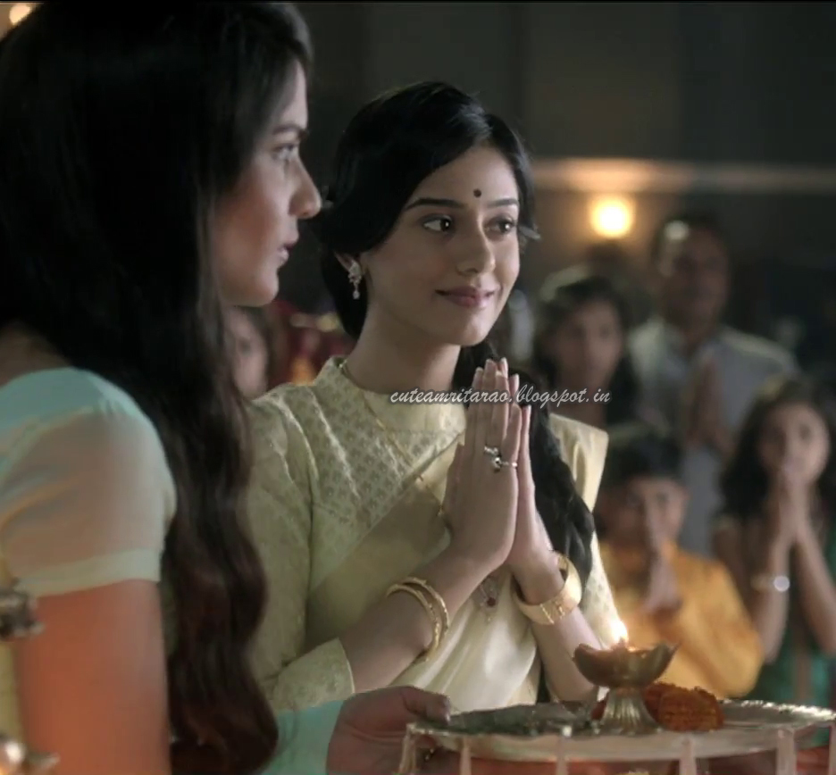 Cute Amrita Rao: Amrita rao snapshot from her new tv show meri awaaz hi meri pehchaan hai on &tv