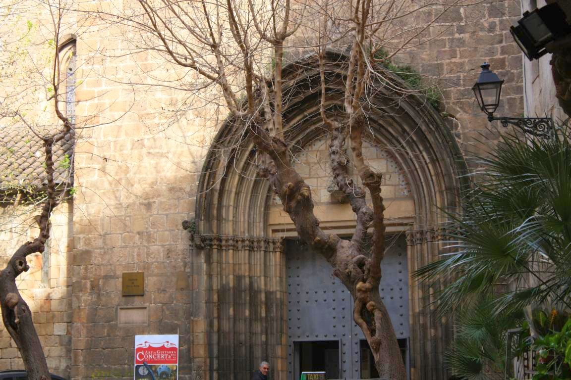 BARCELONA GOTHIC QUARTER: SANTA ANNA ~ Beautiful places of Barcelona ...