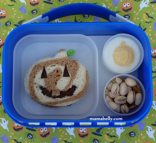 20 Halloween Lunch Box Ideas | i should be mopping the floor