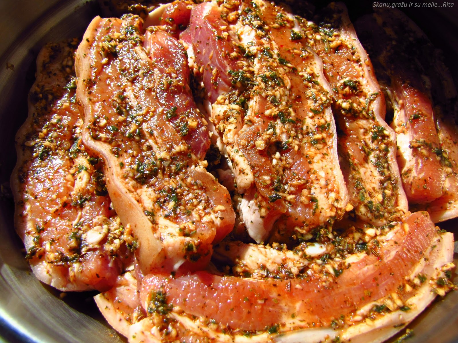 Ritos receptai : Kiaulienos šoninė kepta ant grotelių