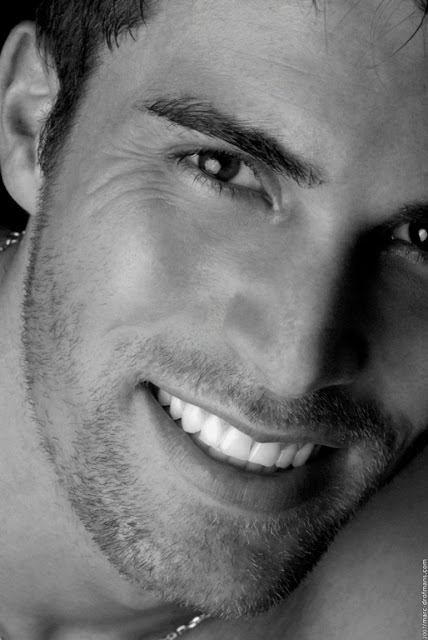 Male Model Street: Beautiful hairy face, Sven Smith from Belgium