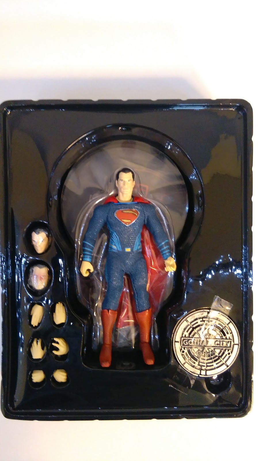 Mezco Superman Bootleg