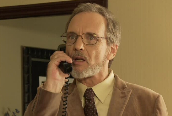 Film Fan: Housewives From Another World (4 Stars)