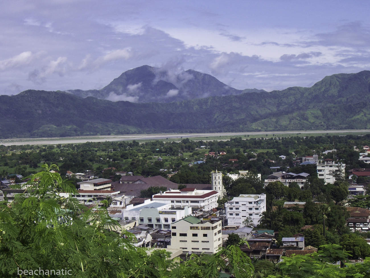 BEACHES AND CHURCHES: THE PROVINCE OF ABRA