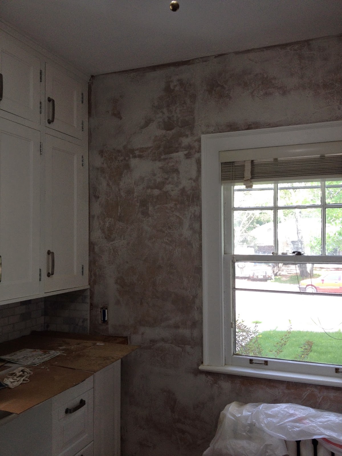 Kendal Lynn Designs: Skim coating our kitchen walls