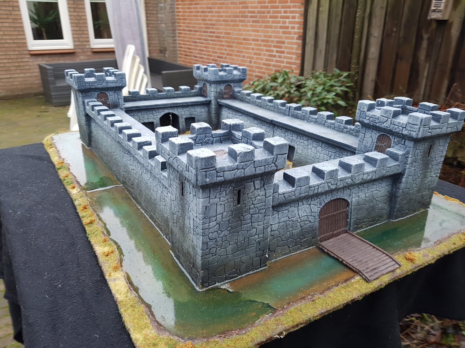 Another wargaming blog: The Mighty Fortress is ready for battle