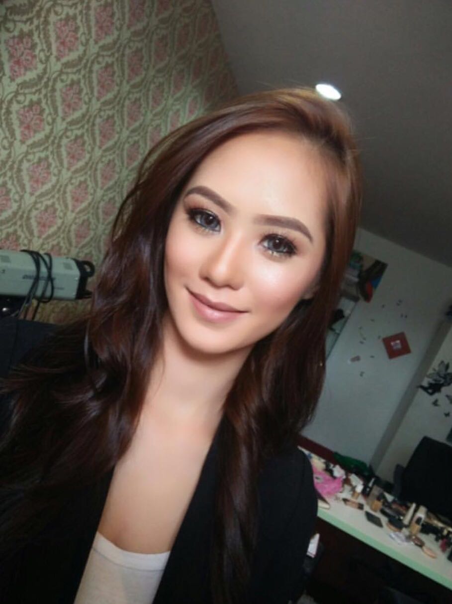 Biodata Eleena Sui | Cerita Budak Sepet