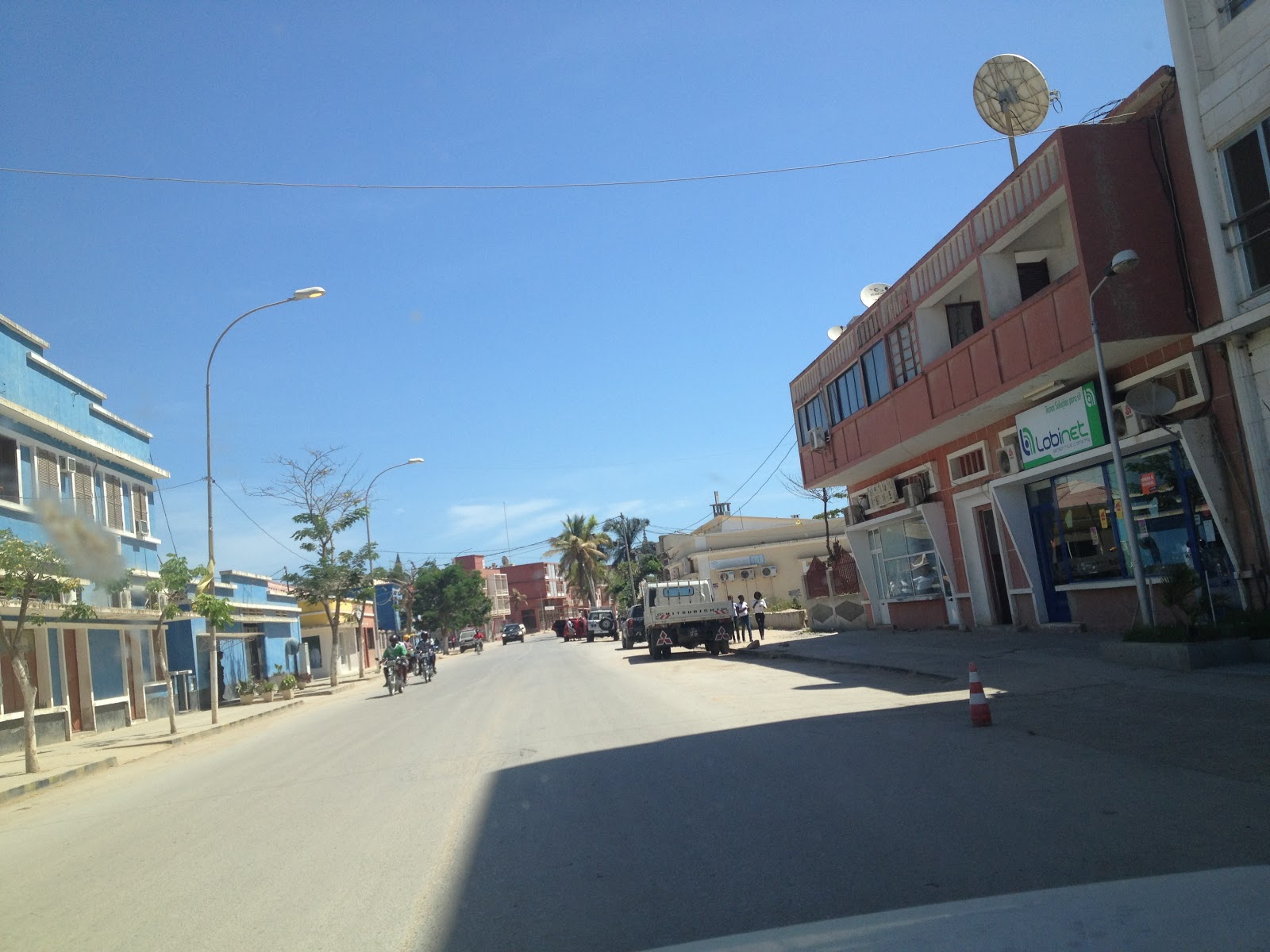 Timoneiro sem Barco: Welcome to Sumbe