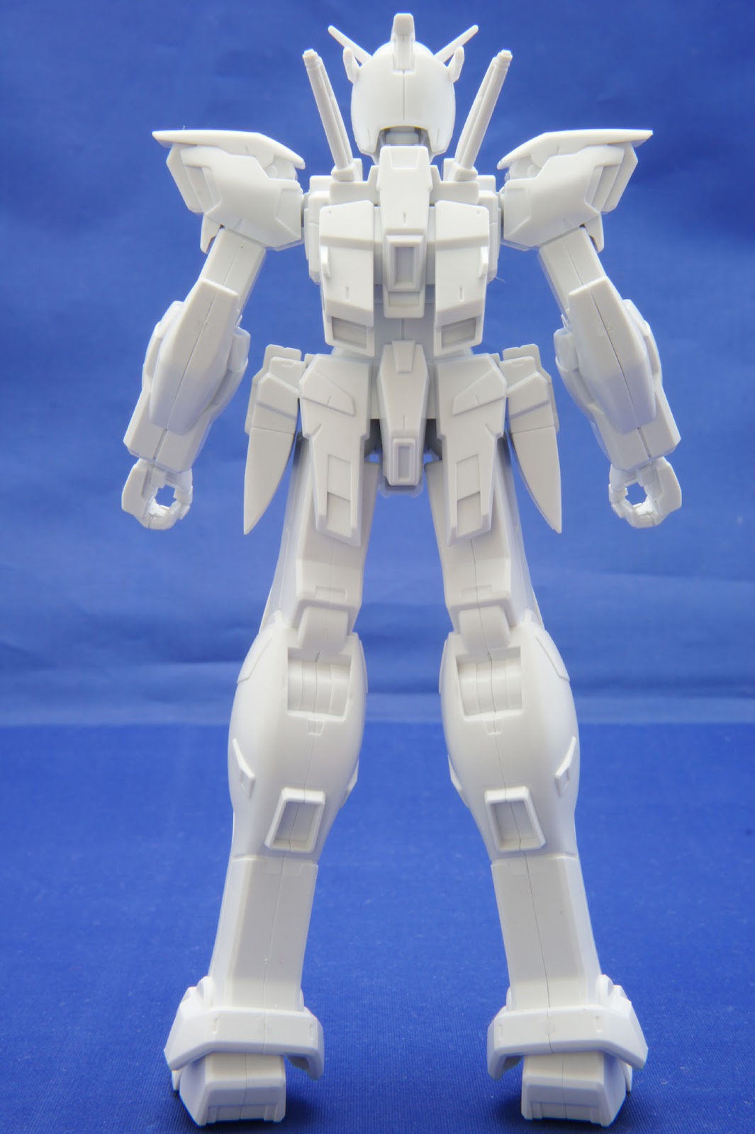 GUNDAM GUY: Dengeki Hobby Magazine (May Issue) w/ Exclusive 1/144 ...