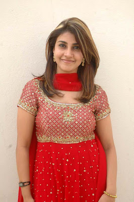 Telugu Actress Hot Pics: Kausha Hot Photos Videos Biography Wallpapers 2011