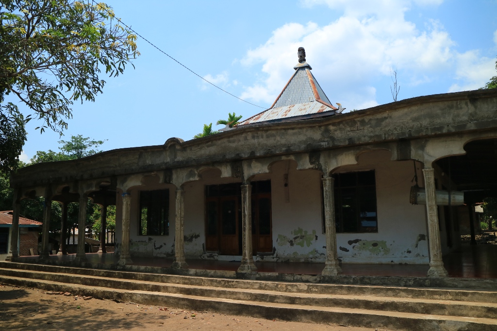 LET'S GO AROUND THE WORLD!!!: MASJID DI PULAU ADONARA