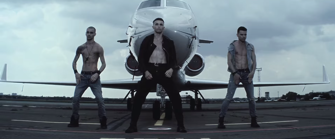 I cry like Yuko Oshima: Ukrainian pop: Kazaky