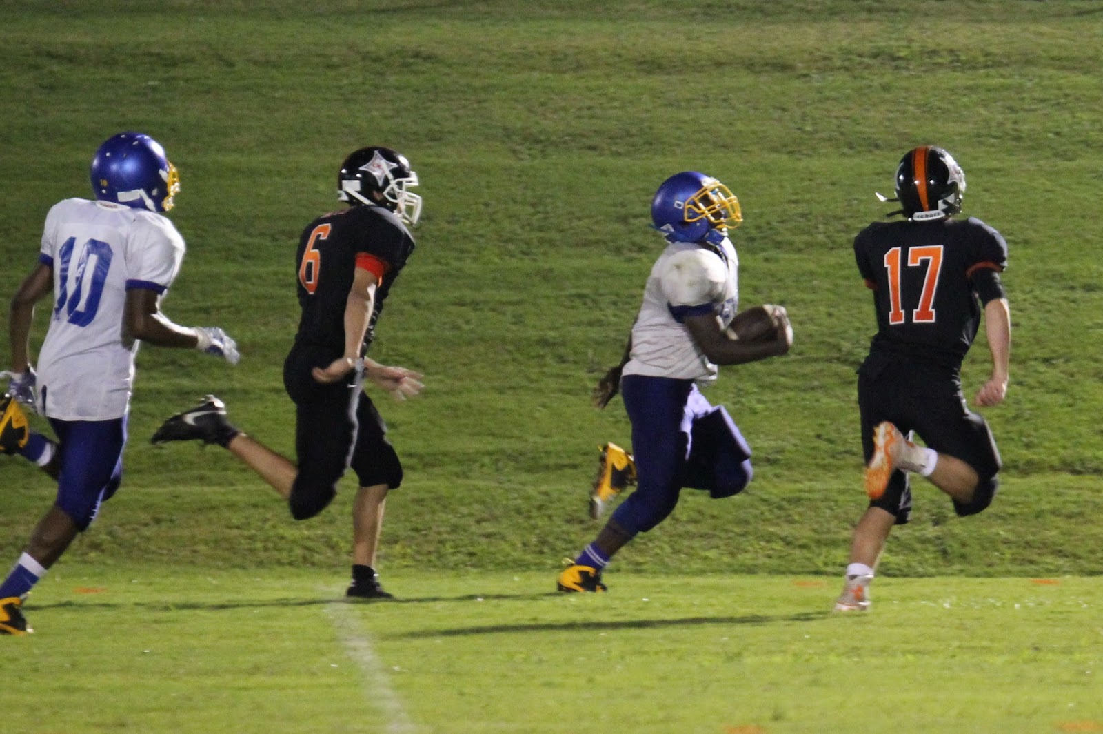 Warren County Screaming Devils: Screaming Devils Pound the Panthers