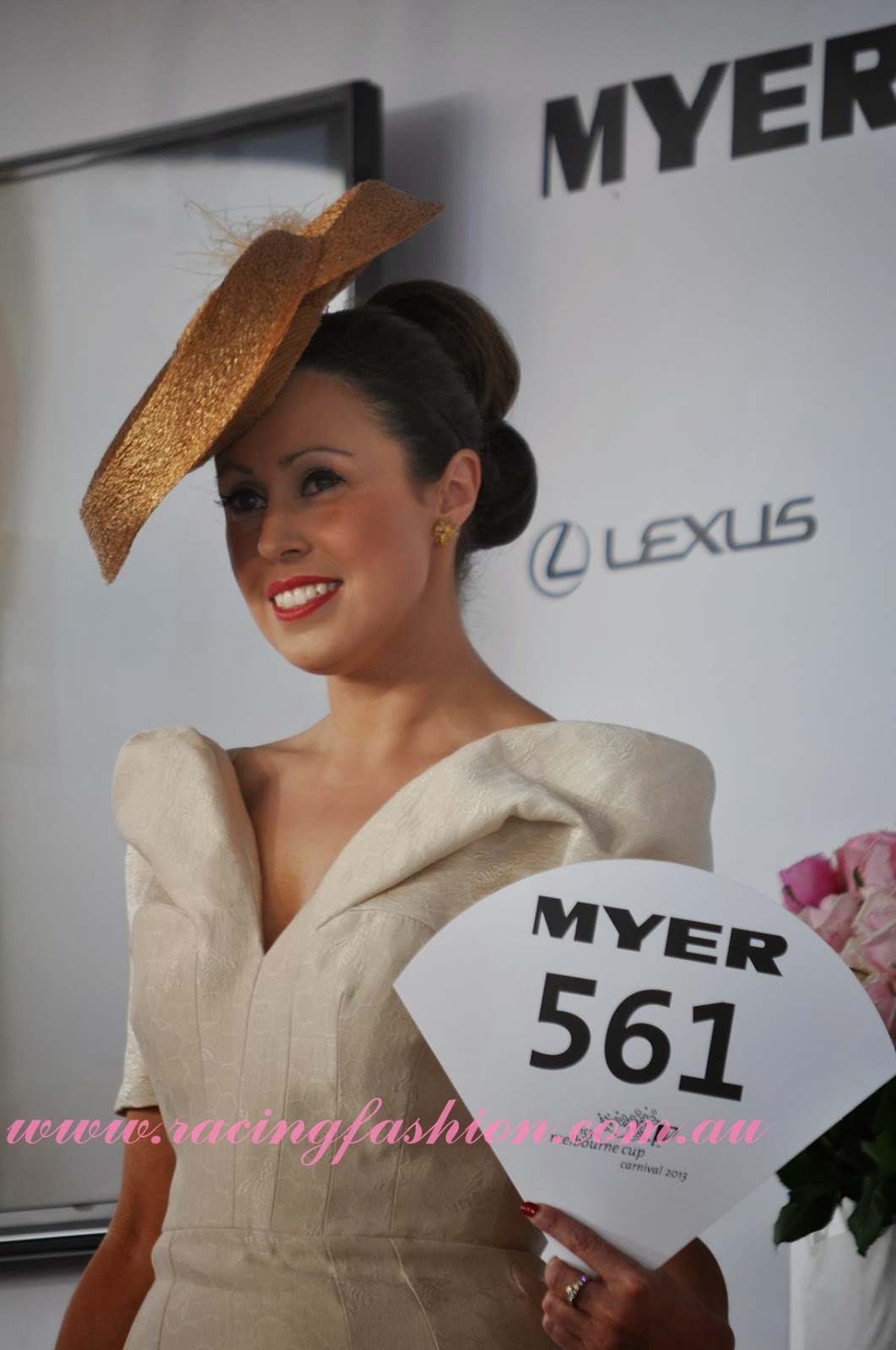 Racing Fashion: Fashions on the Field Oaks Day with Fashions on the ...