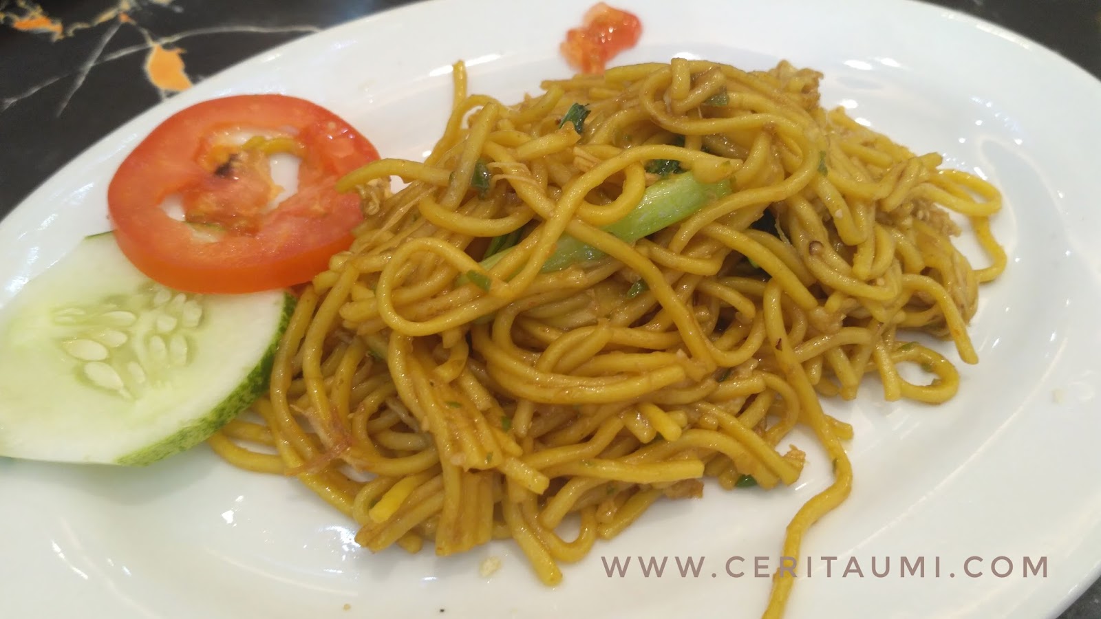 Makanan Harga 5 Ribuan di Mall! - Cerita Umi