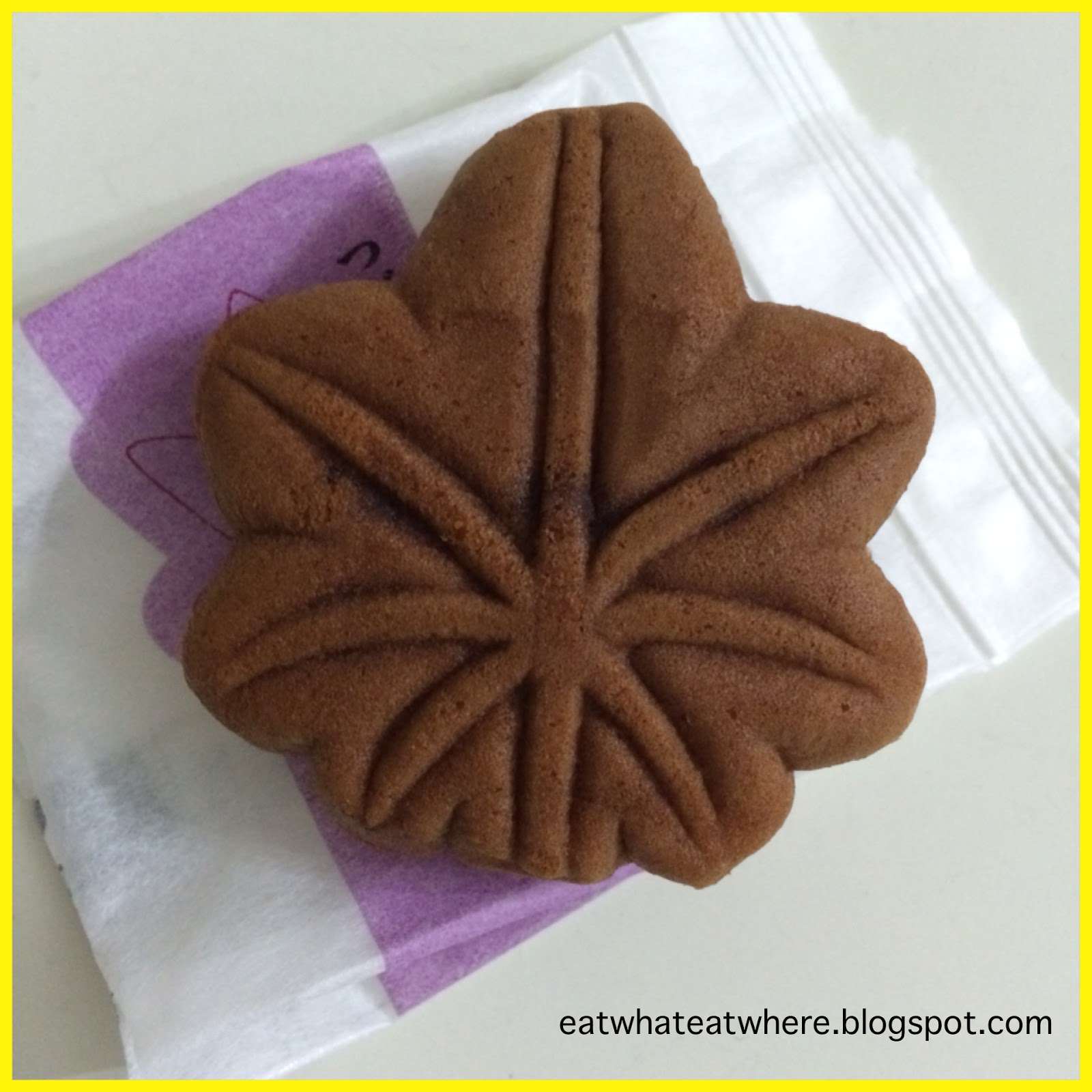 Eat what, Eat where?: Just One Food - Momiji Manju