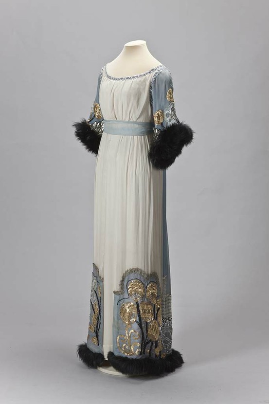 Ninatta'nın Bileziği: 1900'lerde İngiliz Tarzı