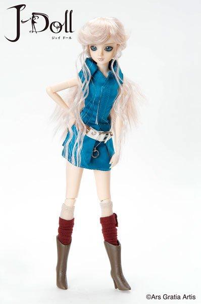 Diane's Dolls & Kitties: J-Doll Review