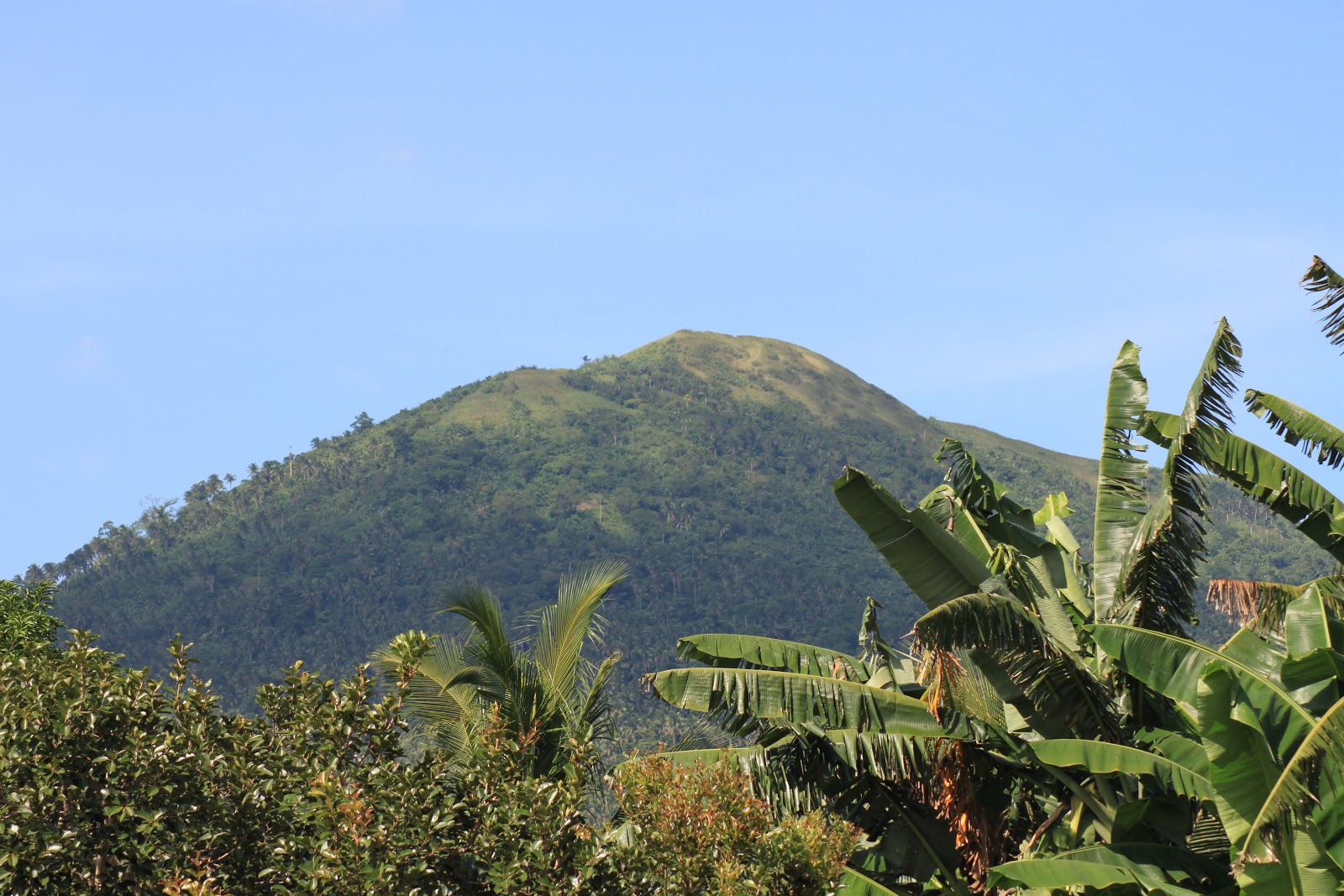 Rainbow: Mt. Mabilog, The Story of My First Climb