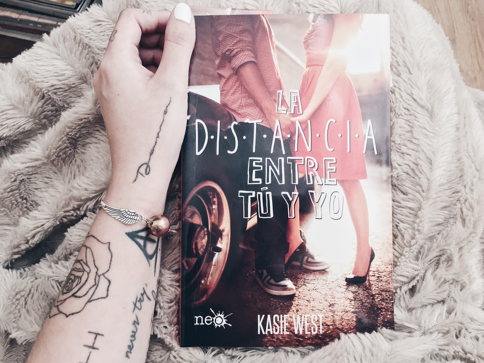 Irio Potter entre libros: LA DISTANCIA ENTRE TÚ Y YO - KASIE WEST Irio Potter entre libros: LA DISTANCIA ENTRE TÚ Y YO - KASIE WEST