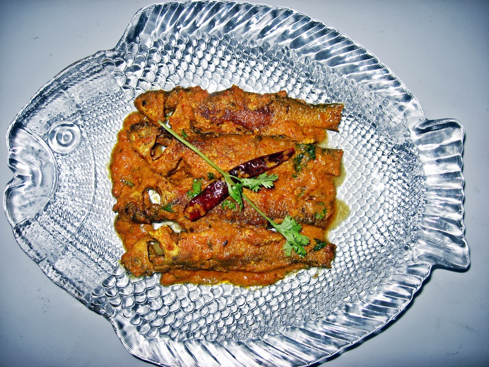 Mohini Parshe Jhal (Mullet Fish Curry)