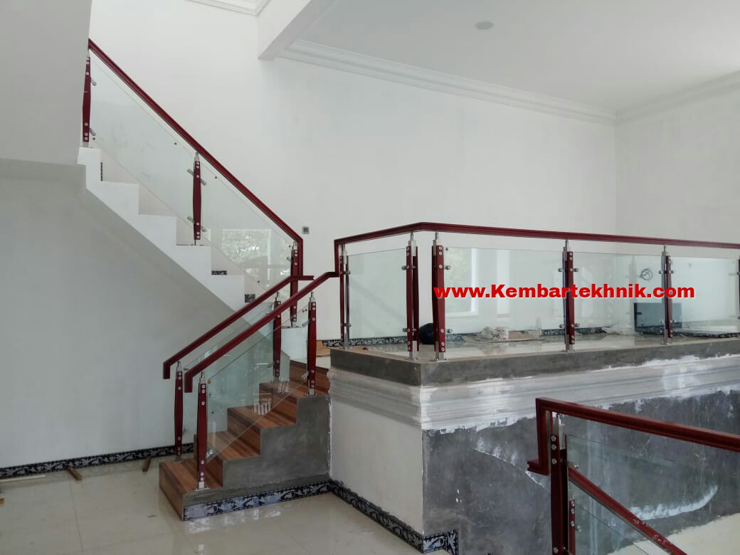 Railling dan Balkon Stainless - Contoh Gambar Relling Kaca Tempered