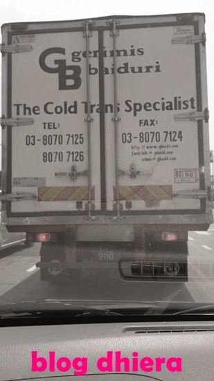 Gerimis Baiduri courier service | Dhiera Zainudin