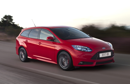 Ford Focus ST SW | Quatro rodas e um volante!