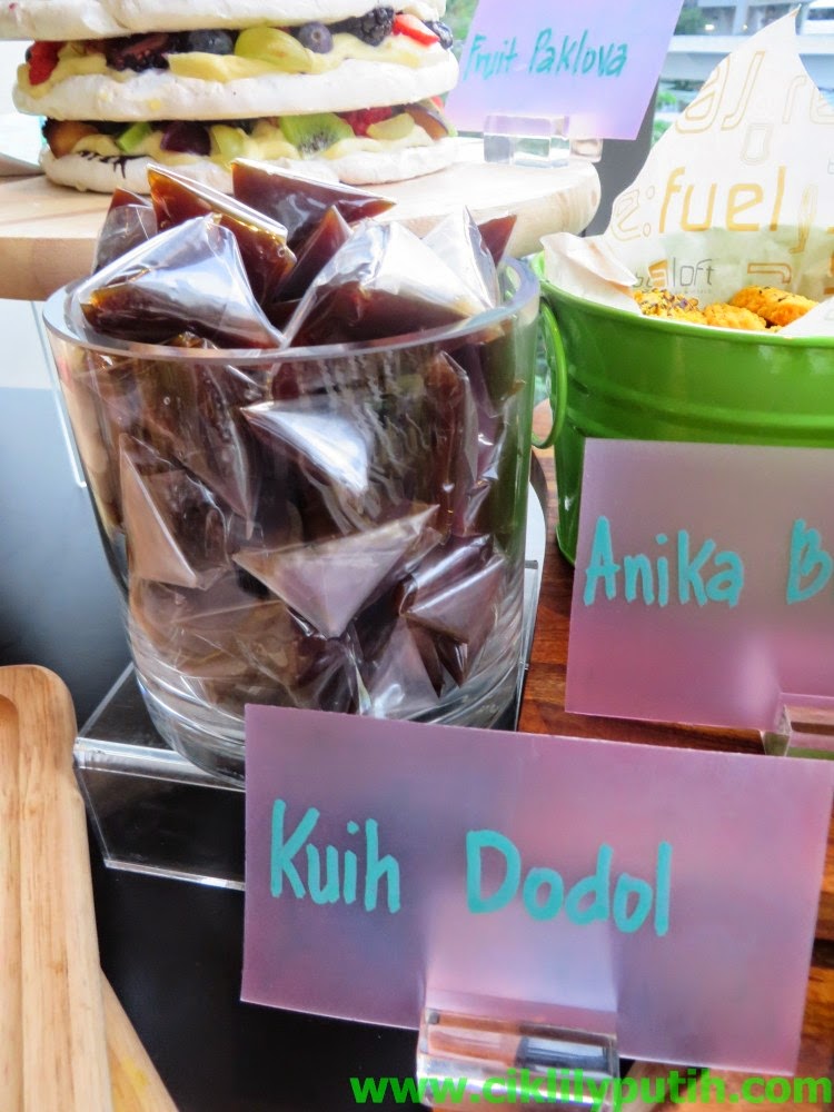 CikLilyPutih The Lifestyle Blogger: Buffet Ramadhan 2014 Di ALOFT Hotel ...