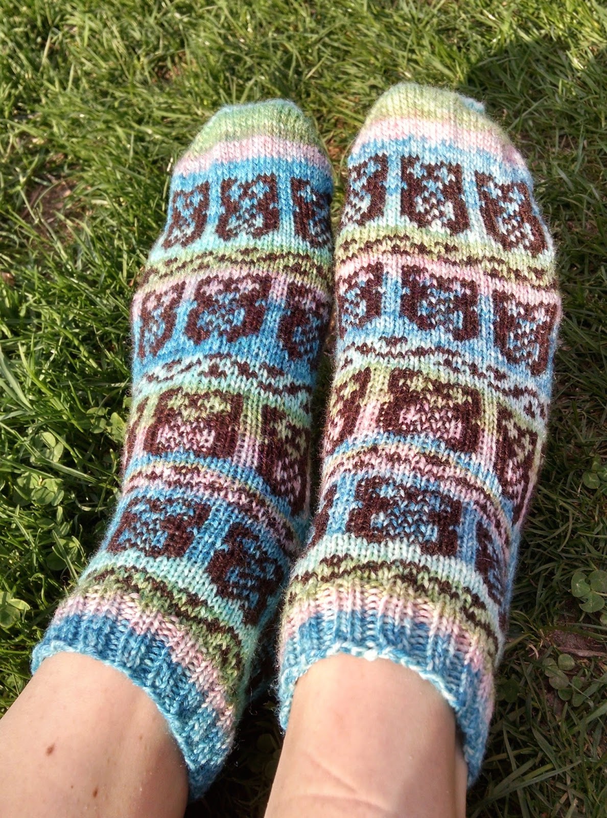Knit A Bit Crochet Away: Pattern: Owl Bit Socks