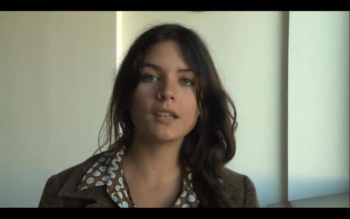 Samuel Antonio Prado Franco: Camila Vallejo en Imágenes. 16-1-2012.