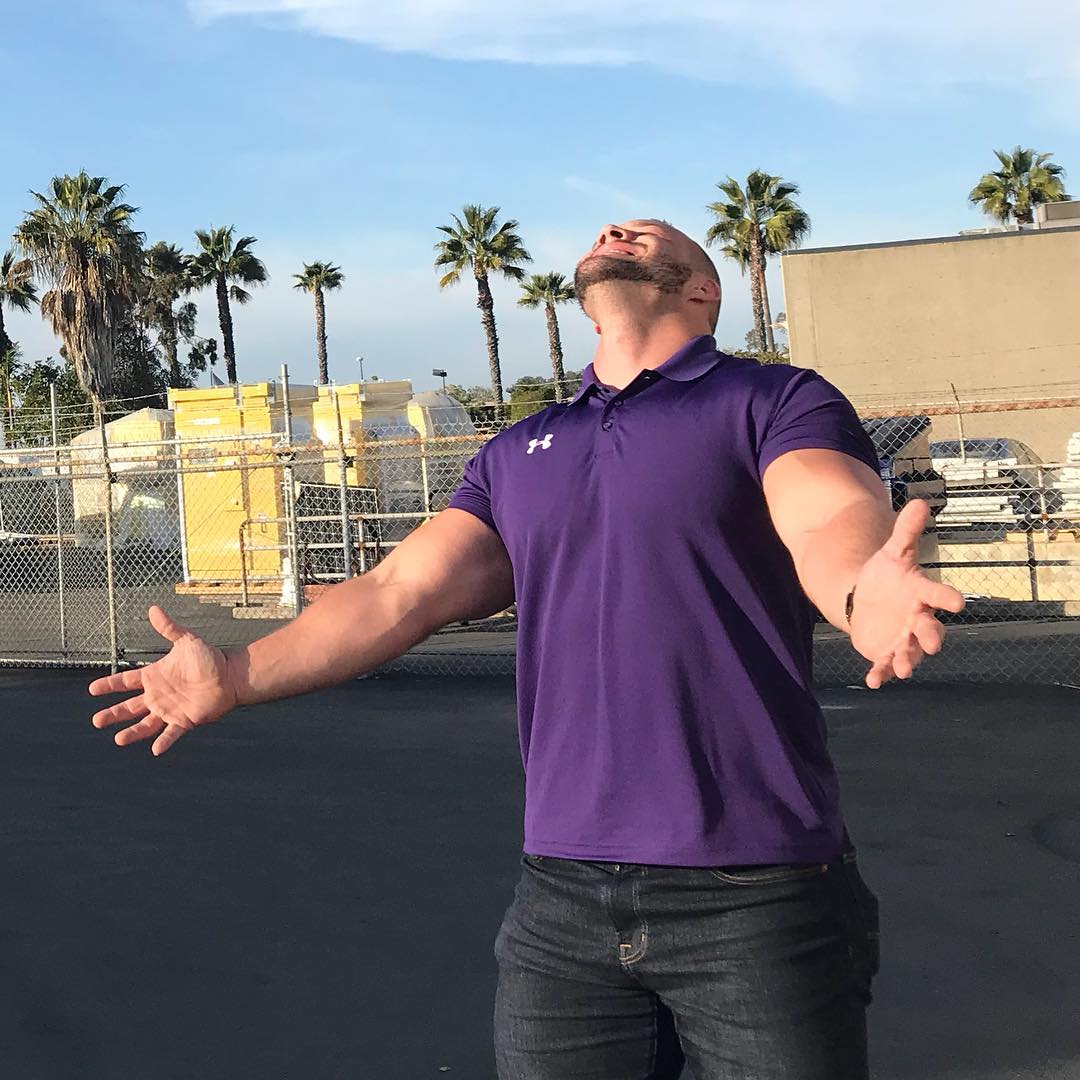 LA PERFECTION FAITE HOMME