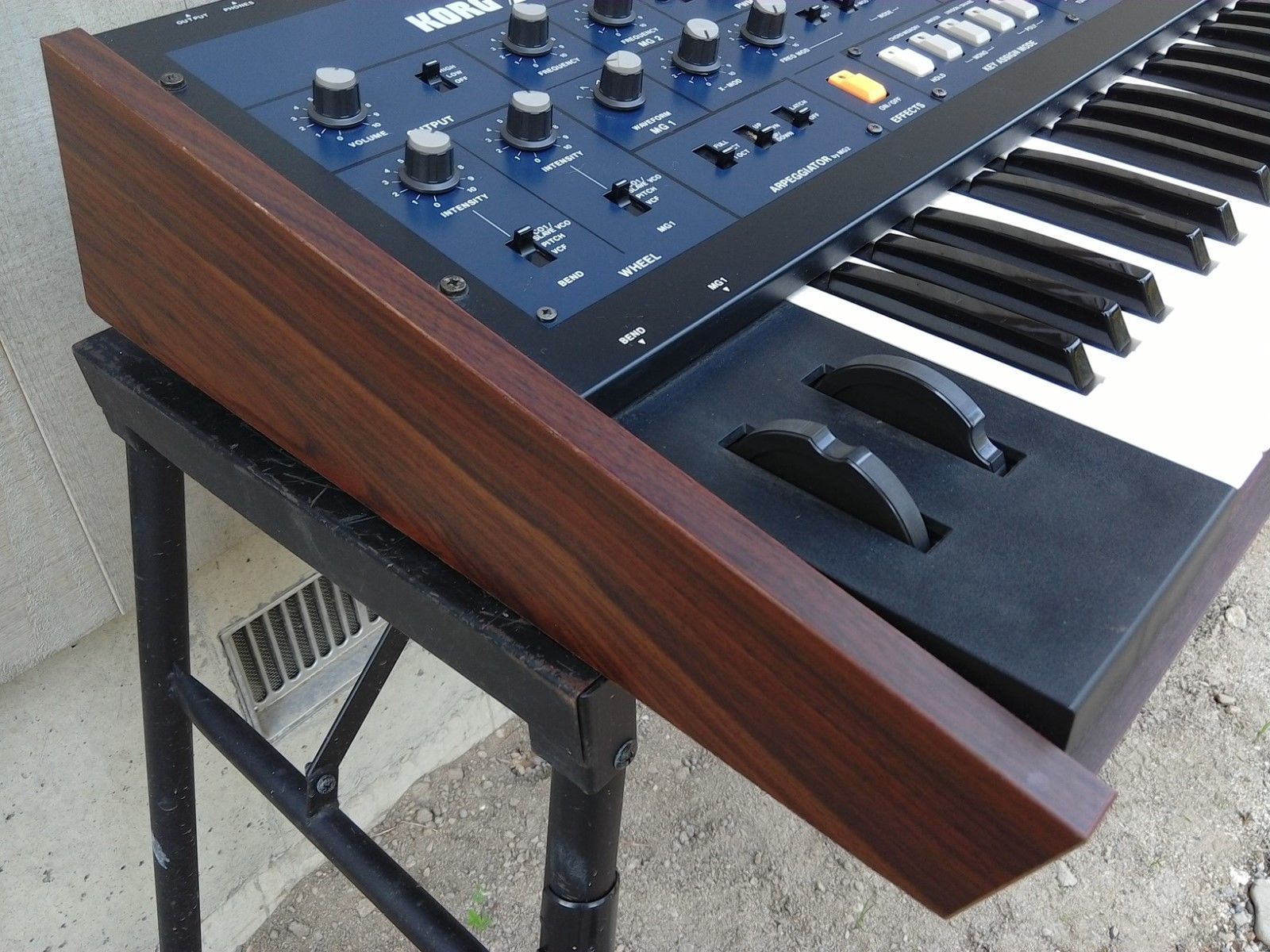 MATRIXSYNTH: KORG MONO/POLY monophonic synthesizer