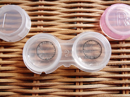 Review: EOS Lens Ice in Grey - eat . sleep . kiss