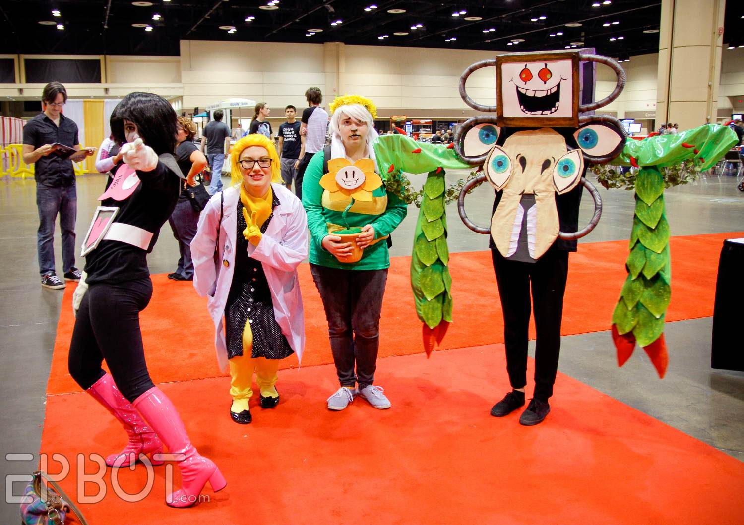 EPBOT: MegaCon 2016 First Photos: Thursday Is The New Friday!