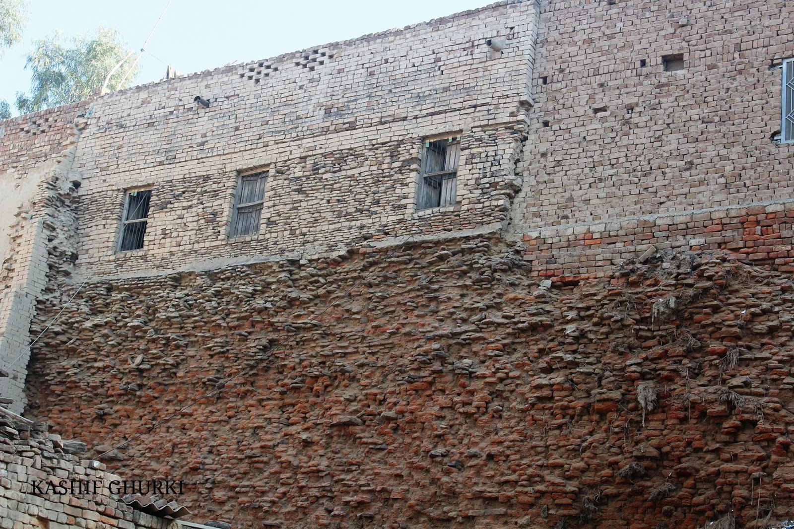 DIPALPUR CITY: Some remaining parts of the Depalpur fort