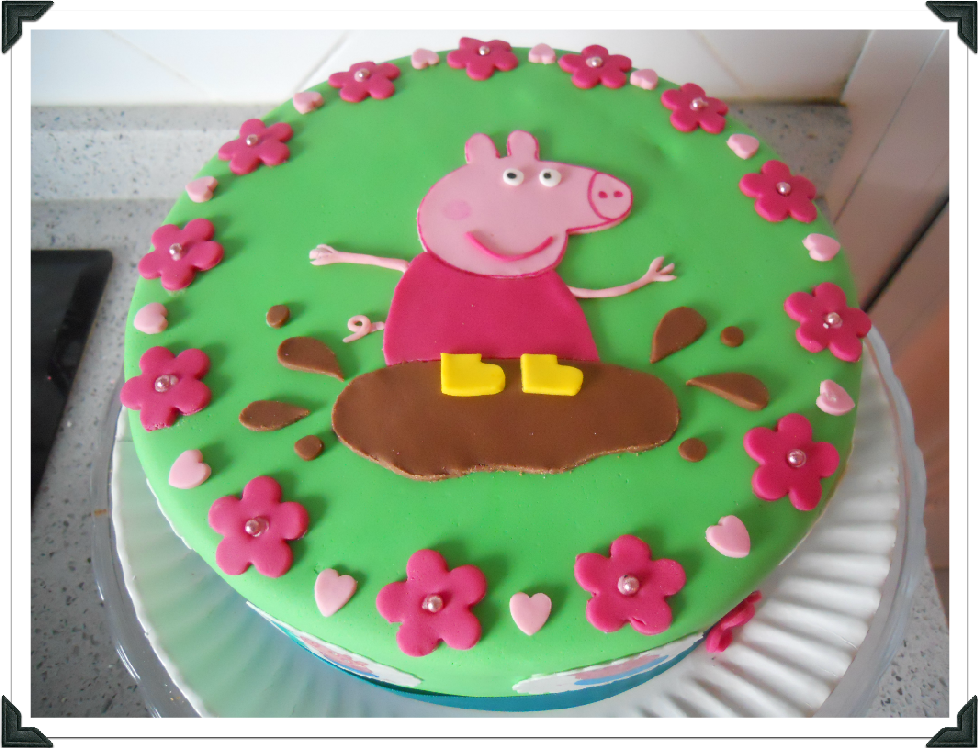 Cupcakes Adictos: Tarta Peppa Pig