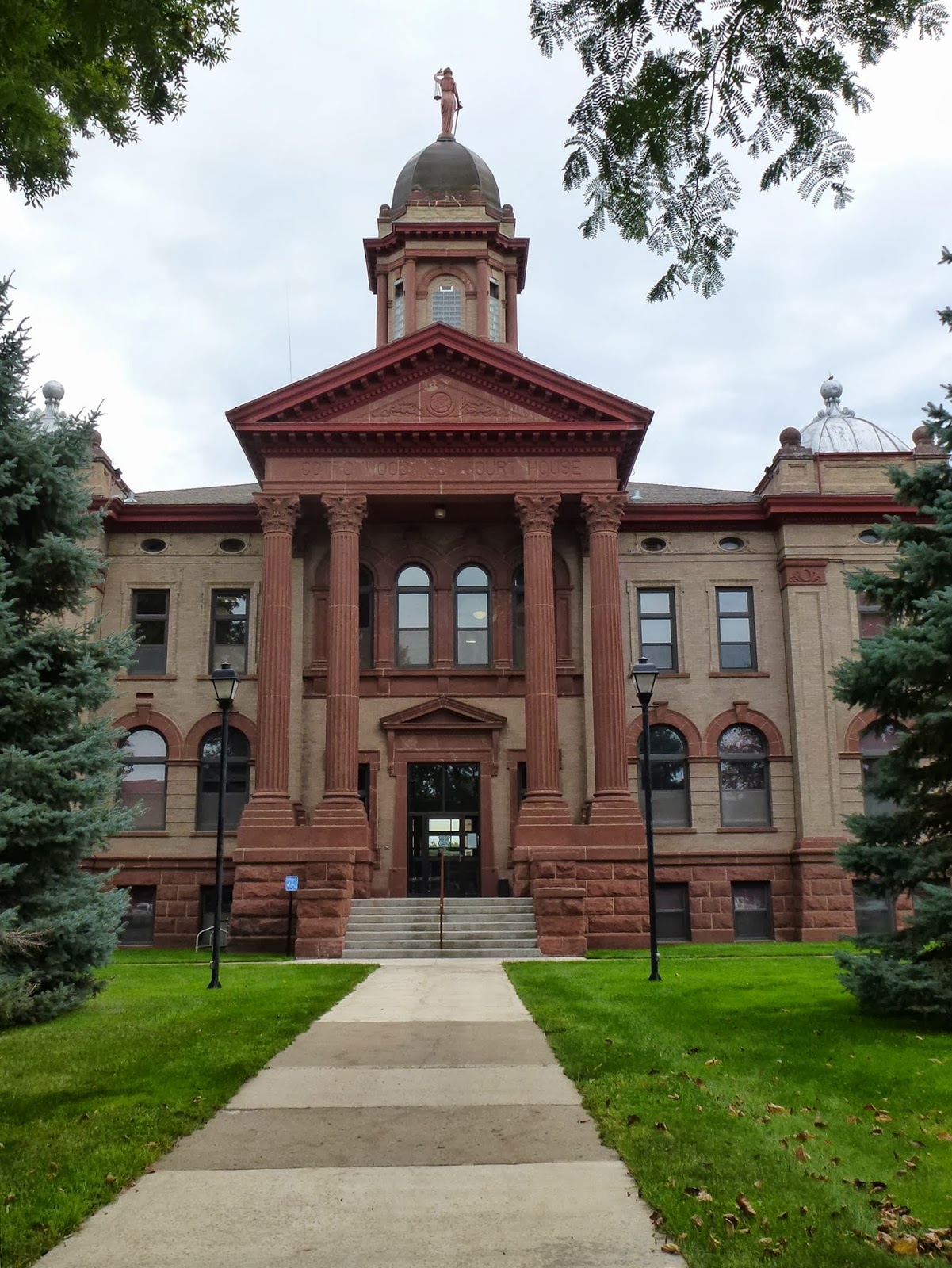 Don's Travels: An Uplanned Stop - The City of Windom, Minnesota