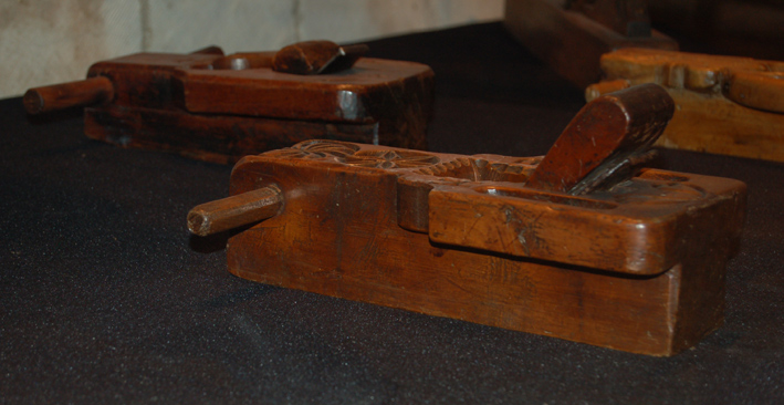 St. Thomas guild - medieval woodworking, furniture and other crafts ...