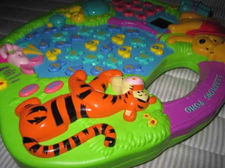 JuaiMurah: Disney Pooh Learning Pond