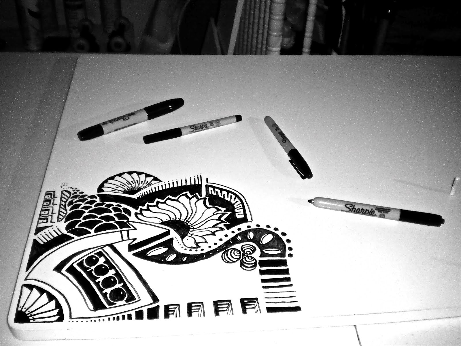 The Art of Alex Tafur: Sharpie Computer Desk Project