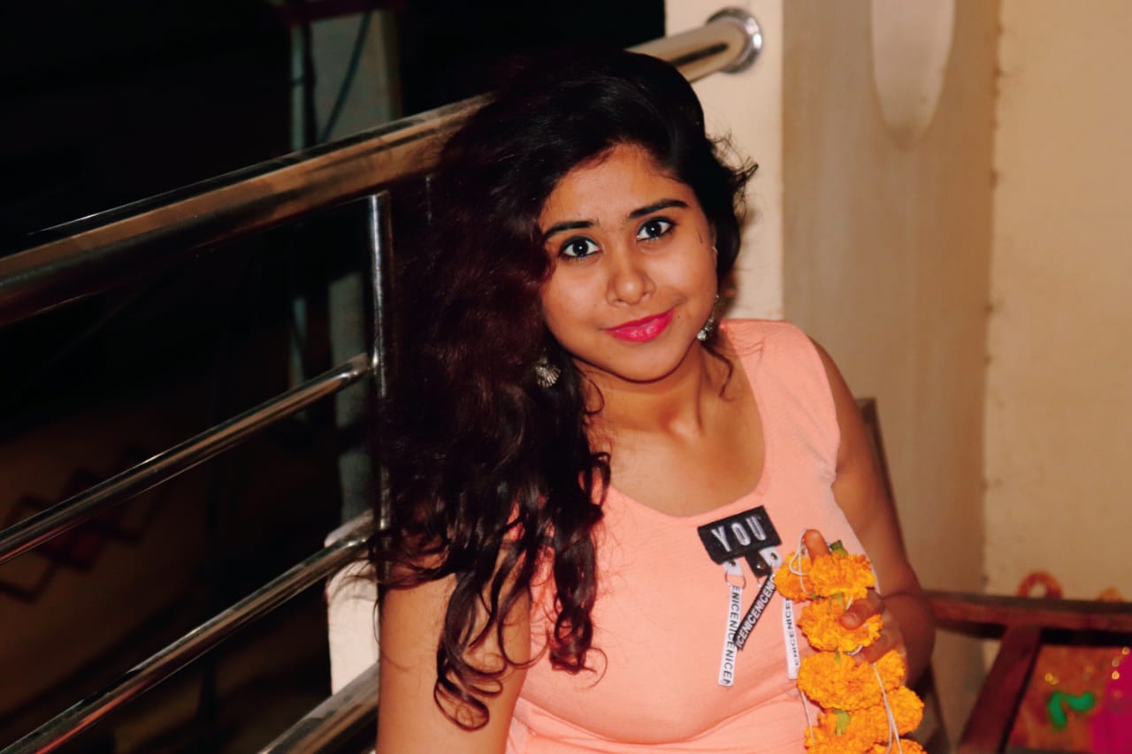 Sahithi New Photo Gallery - Latest Movie Updates, Movie Promotions ...