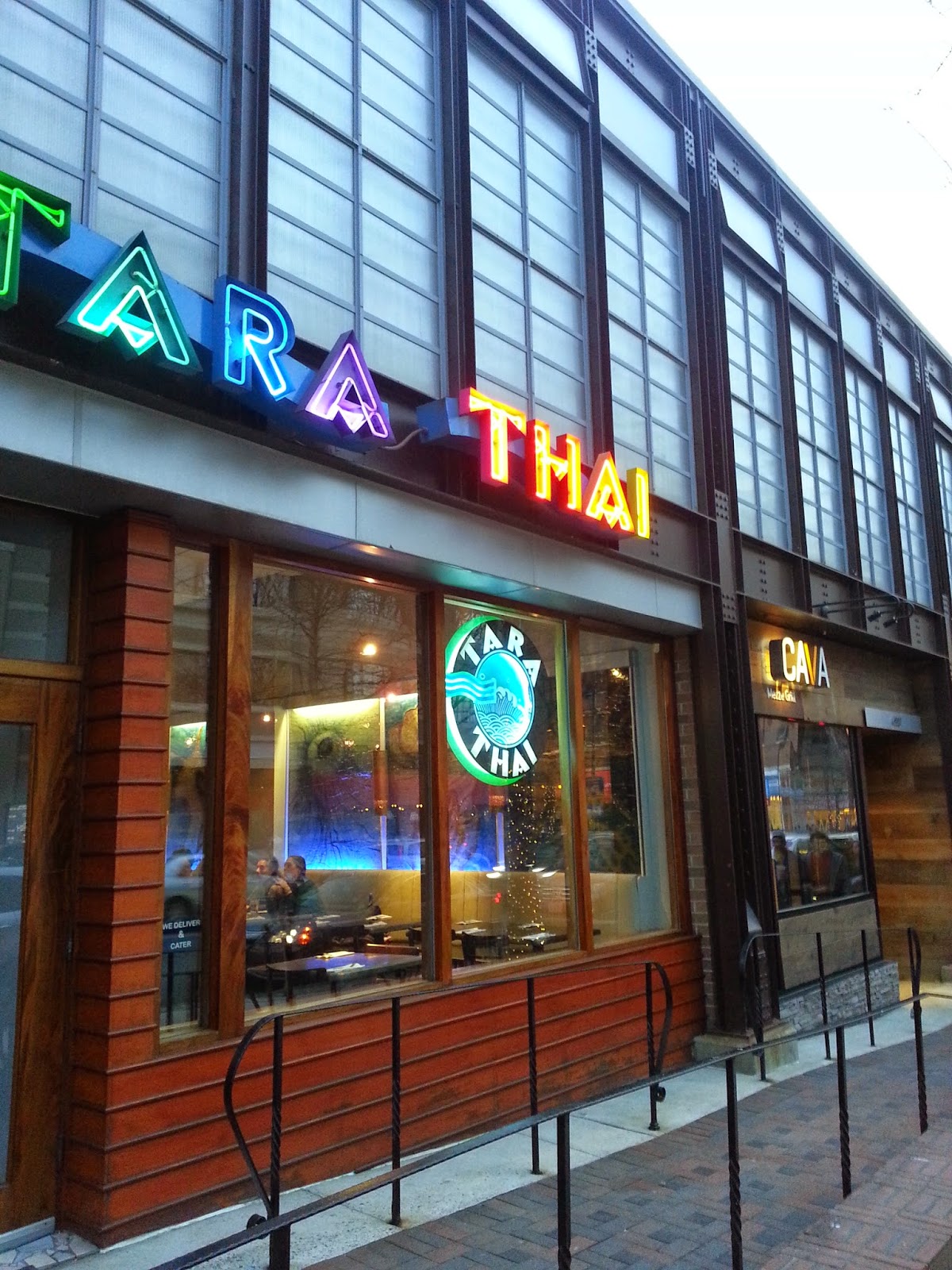 Robert Dyer @ Bethesda Row: Tara Thai sets last day at Bethesda Row ...