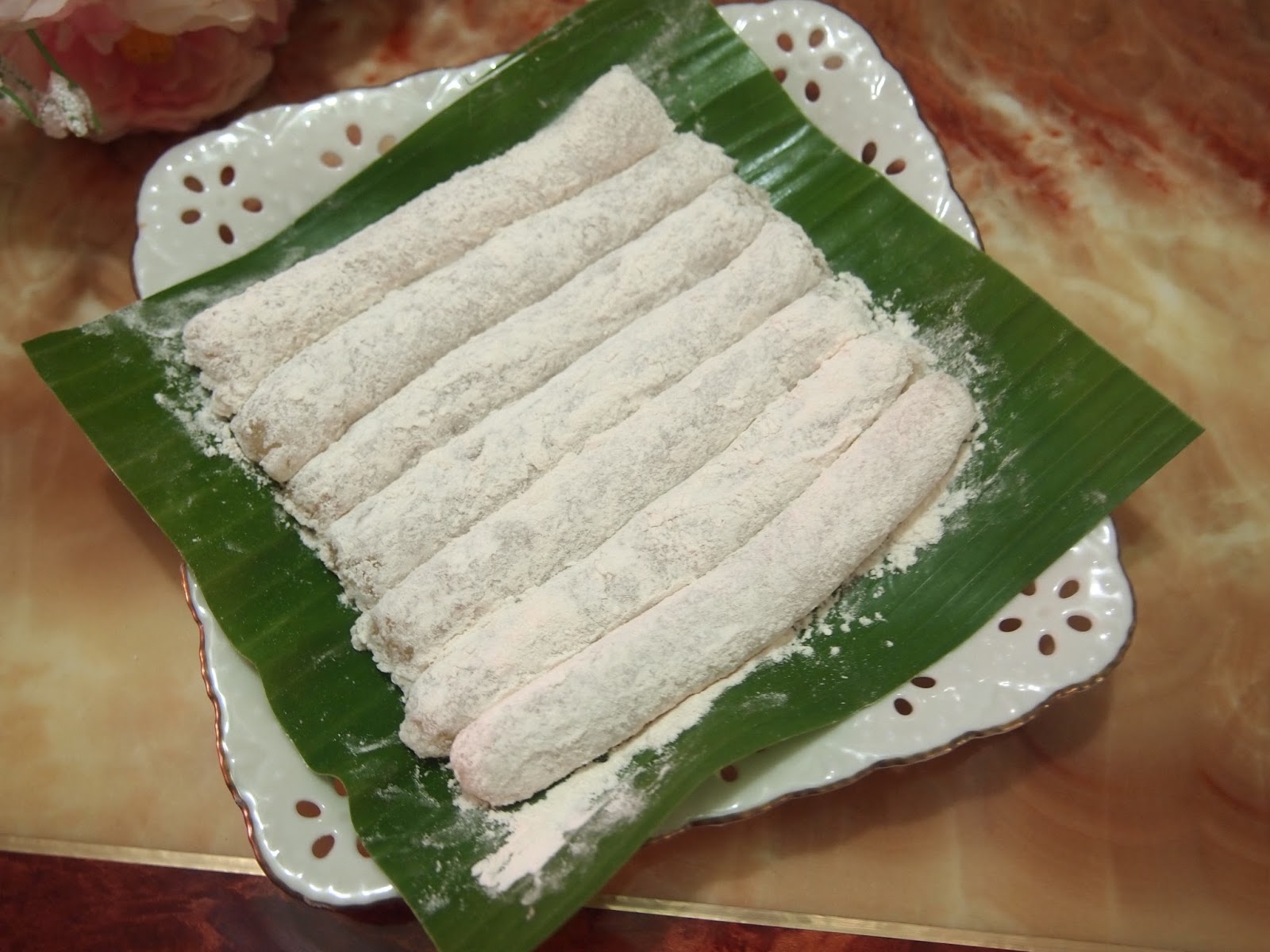 Tagalog Kitchen: Easy Cassava Cake Recipe