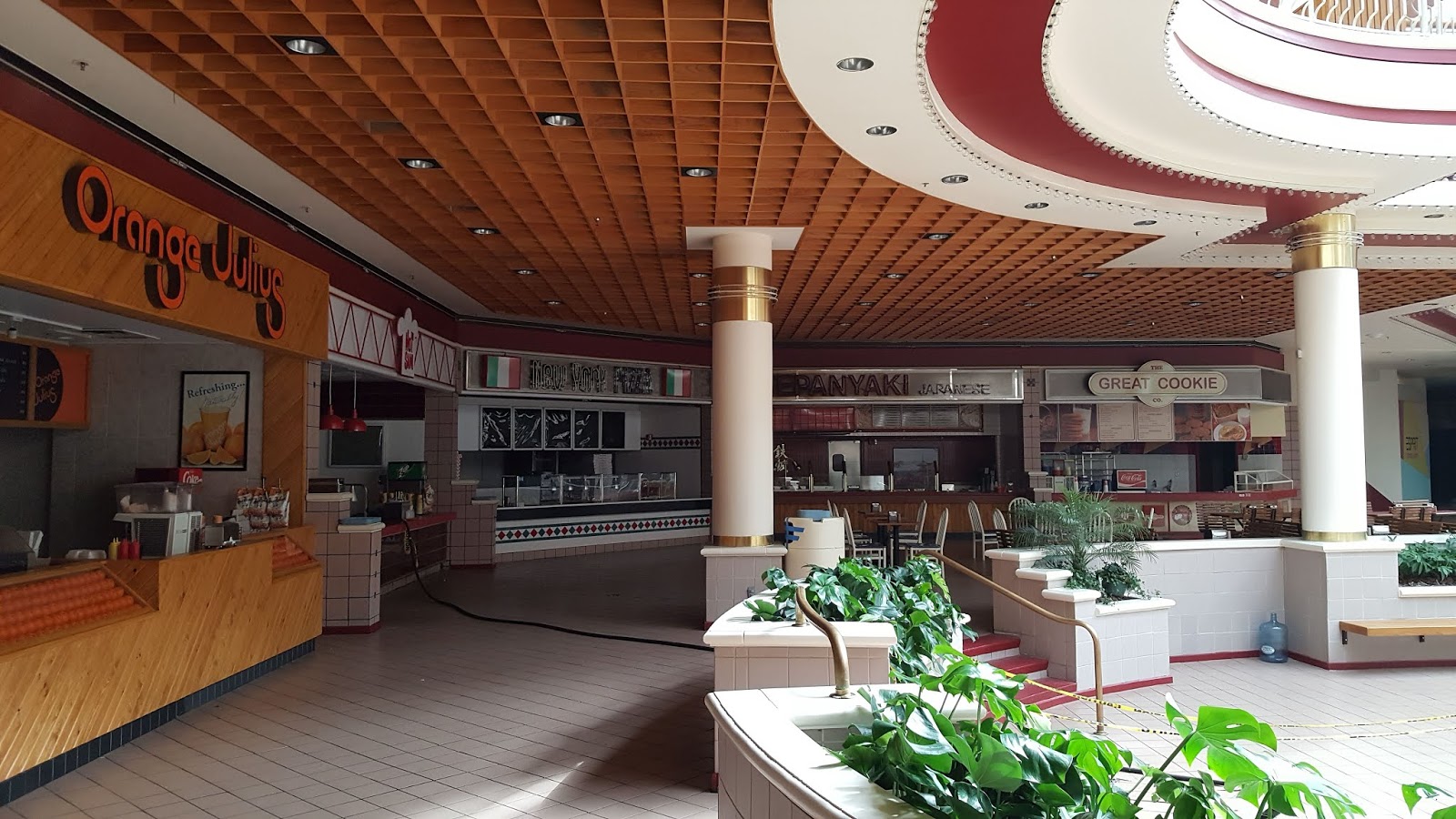 Retail World: The Starcourt Mall